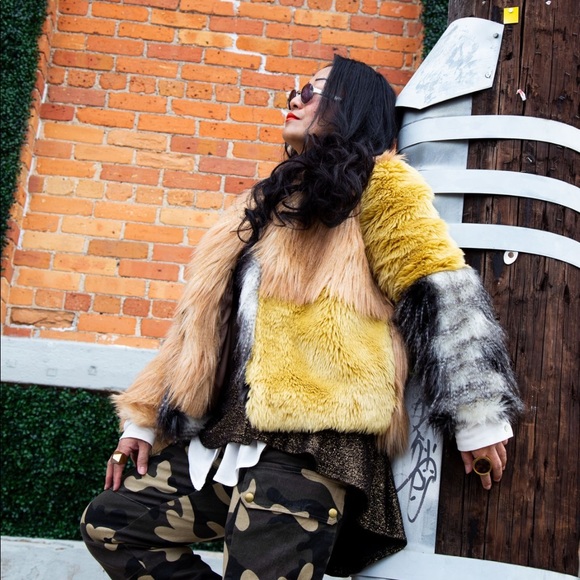 Stylenanda | Jackets & Coats | Stylenanda Camel Black Gold Faux Fur ...